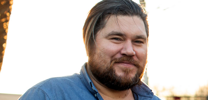 Rasmus Bjerg bliver ny vært på 'Alletiders juleshow'